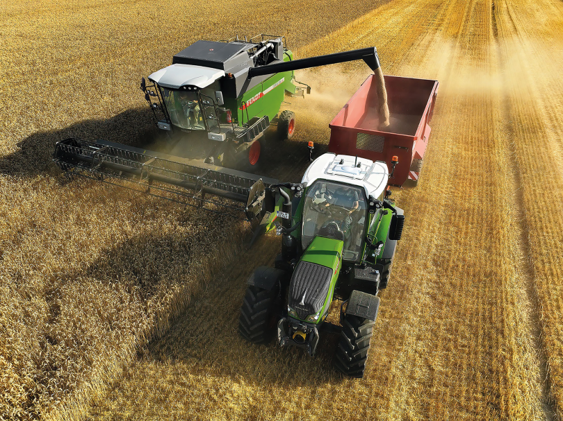UK debut for Fendt's Corus 500 combine - Midland Farmer Magazine