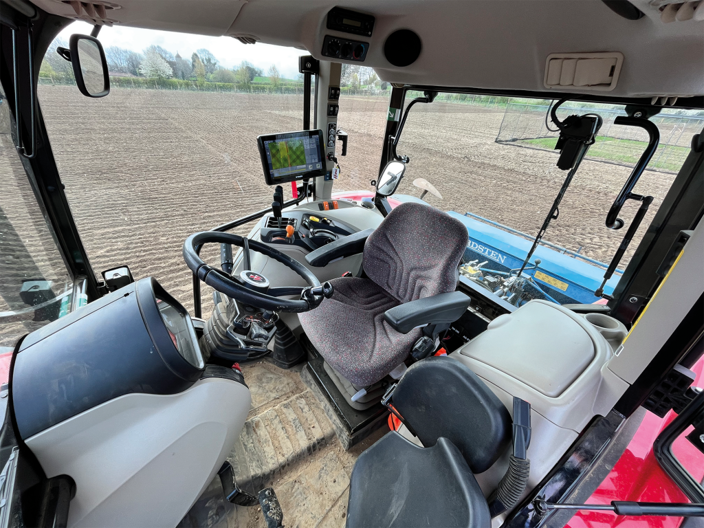 High spec and comfort key to smaller tractor investment - Midland ...